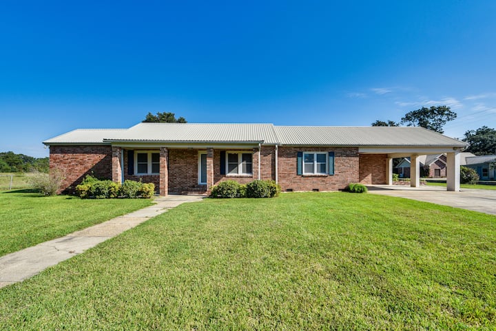 8 Mi To Lafayette: Dog-friendly Home W/ Large Yard - Zoosiana, Broussard