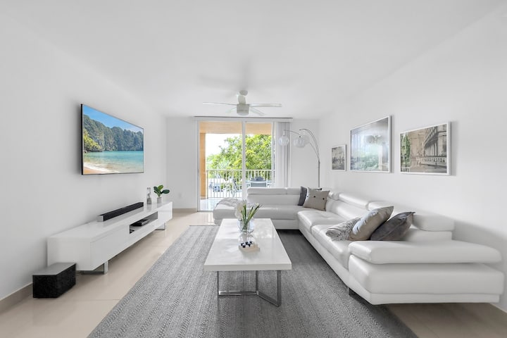 Aventura Mall | Pool | Tennis Court | Free Parking - Aventura