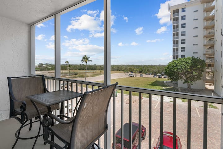 Cozy Beach Escape At Beach And Tennis 4301 - Bonita Springs, FL