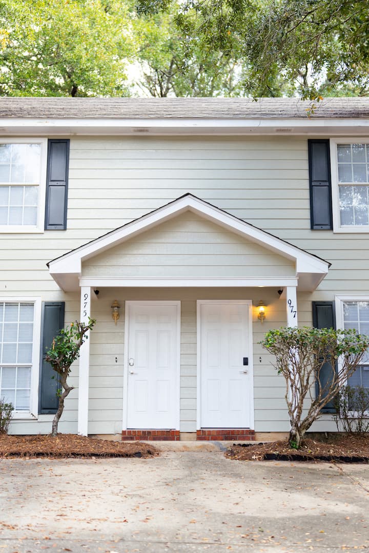 2br Mobile Haven | Cozy & Pet-friendly Stay - Big Creek Lake, AL