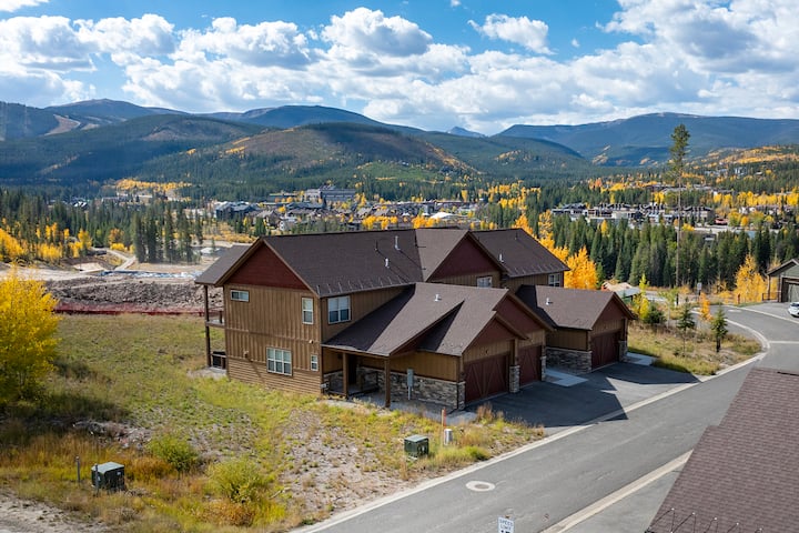 Scenic Mountain Views In Dog-friendly Home - Fraser, CO