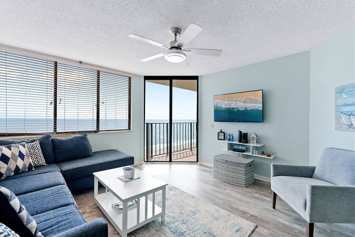 Oceanfront 2br Retreat Steps From Beach W/ Pool - North Myrtle Beach, SC