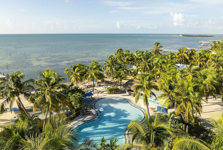 Relax & Recharge! W/outdoor Pool Near The Beach - Islamorada, FL