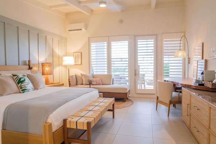 Island Dreams: Your Ocean View Retreat! W/ Pool! - Islamorada, FL