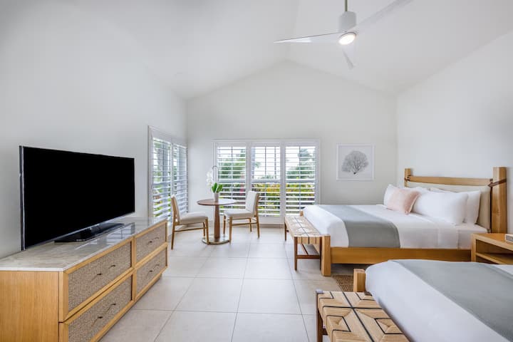 Island Stay! Outdoor Pool, Free Parking - Islamorada, FL