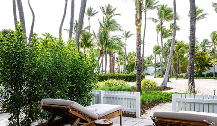 Summer Escapade! Onsite Pool, Steps From The Beach - Islamorada, FL