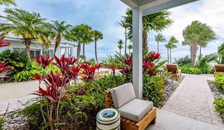 Prime Location! Beachfront, With Outdoor Pool! - Islamorada, FL