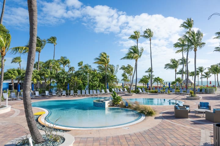 Have Fun At This Paradise With Outdoor Pools! - Islamorada, FL
