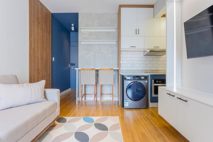 Apto Reformado Andar Alto Centro - Florianópolis