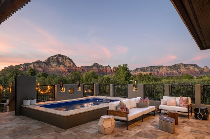 Red Rock Luxe Villa: Pool, Spa, Views, Courtyard - 세도나
