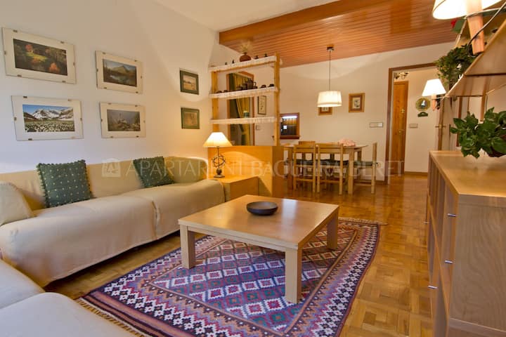 Haro - Edificio Saumet - Salardú