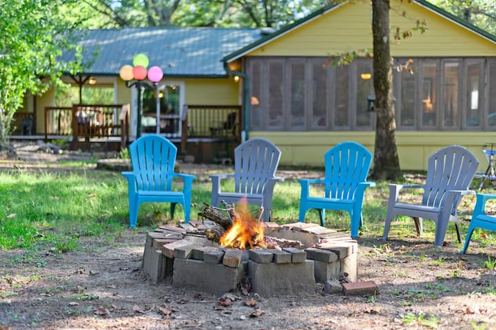 Welcome Home Family Cottage*gameroom+firepit - Broken Bow, OK