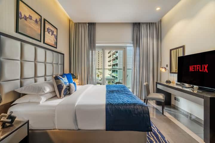 Guestready - City Nest | Balcon | Tour Majestine - Dubai