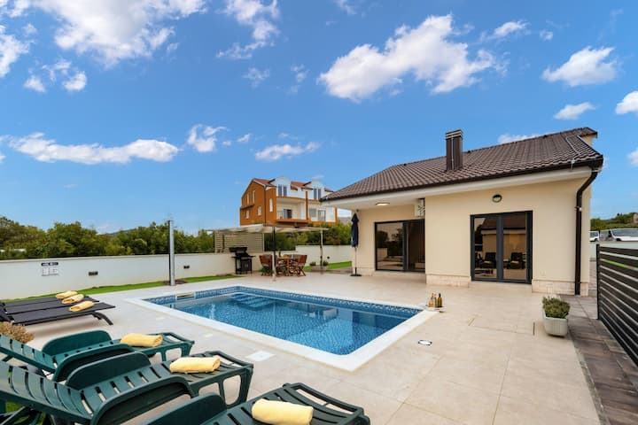 Villa Shaula 2 Near ŠIbenik - Skradin