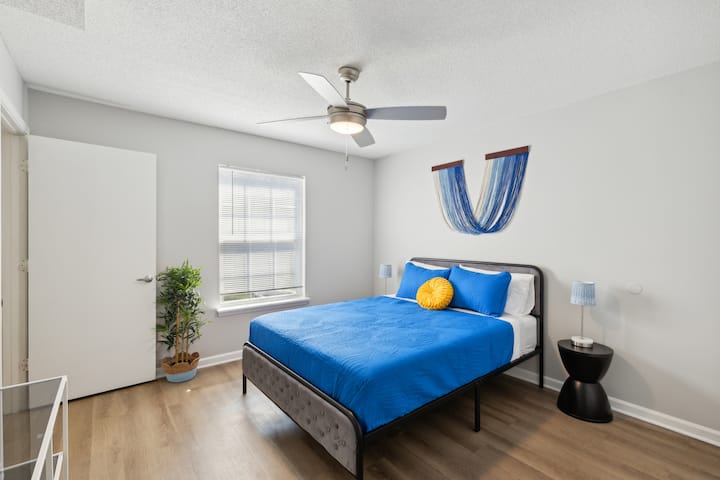 Cb 3504-103 Fayetteville Oasis I Modern, Comfy - Fayetteville, NC