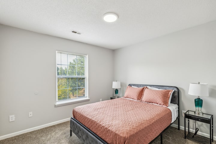 Cb 3508-304  Fayetteville Oasis I Modern, Comfy - Fayetteville, NC