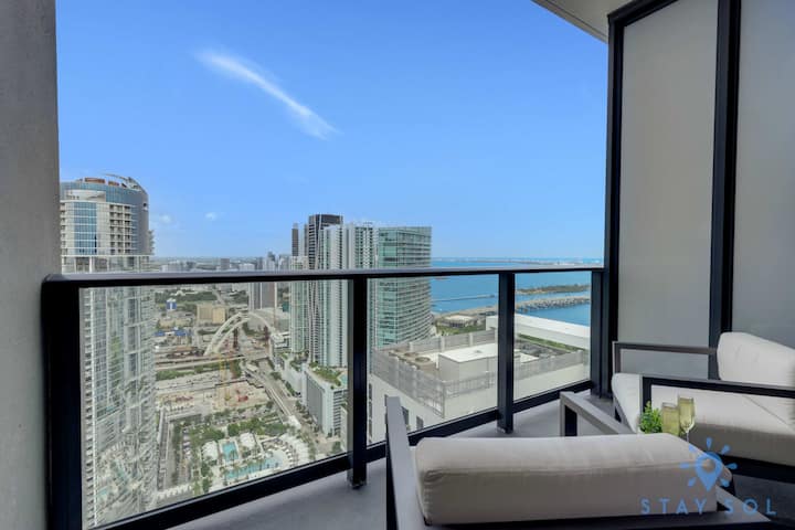 New! Stylish 1br - Amenities & Pool - Miami, FL