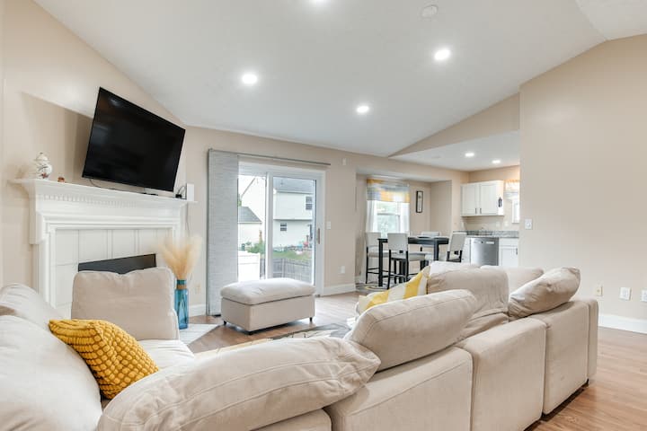 8 Mi To Downtown: Pet-friendly Columbus Home - Columbus, OH