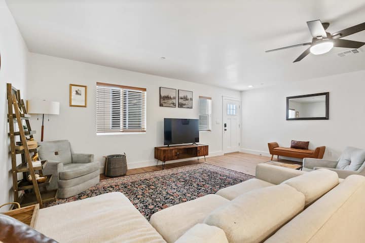 Big Oasis Retreat |  New Private Home - San Marcos, CA