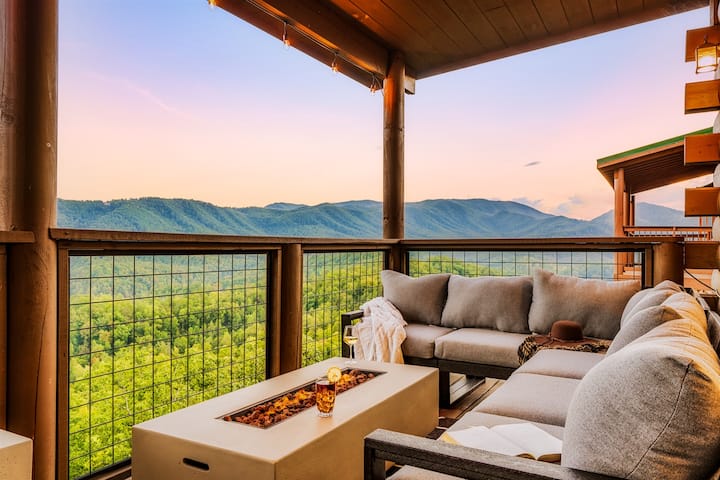 Fall Sale~epic View~sleep24~85" Theater~vrstudio - Gatlinburg, TN