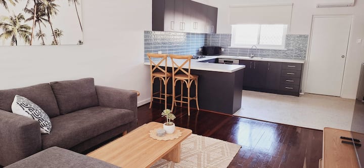 Inviting Stay In Rockingham City Centre - Rockingham
