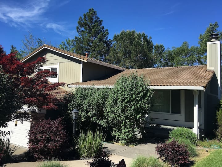 Napa Valley Retreat 2bd/2ba | Mins To Dntwn - Napa, CA
