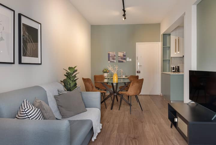 Phaedrus Living: Larnaca Tsimintia Retreat - Larnaca