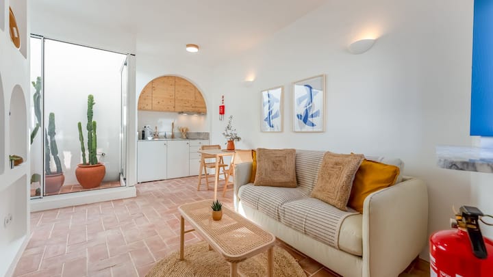 Stylish Slow Living 1 Bdr House By Lovelystay - Vila do Bispo