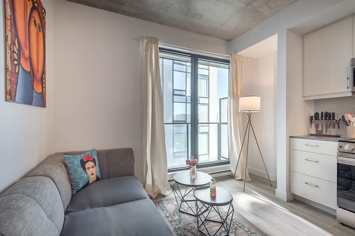 Old Port Nice View-  Queen Beds - Montreal