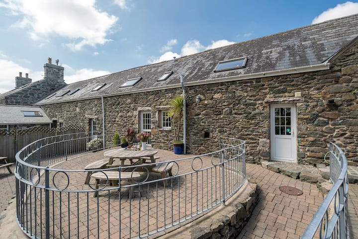 Ysgubor-sarn - Aberdaron