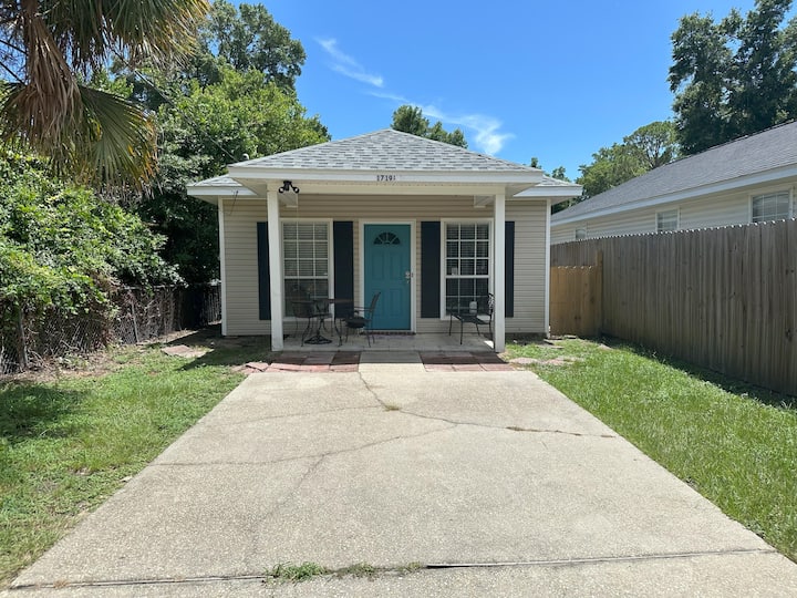 Luna Bungalow - Downtown Pensacola - Pensacola, FL
