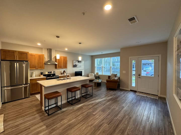 Elegant Townhouse Near Ndsu And Downtown Fargo 101 - Fargodome