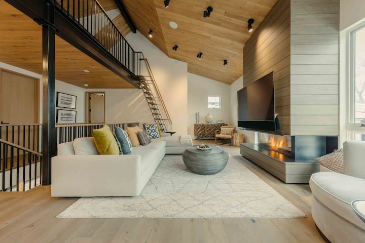 Modern Home, Walk To Ski, Shops | By Invitedhome - Ouray, CO