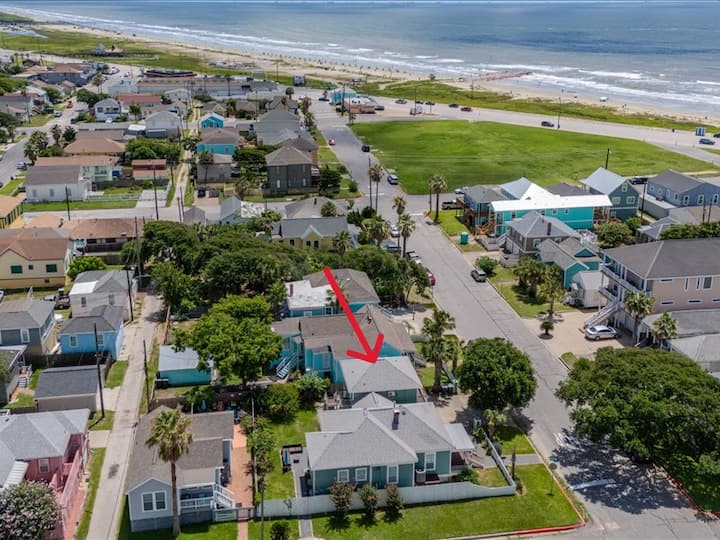 The Blue Palms Escape - Texas