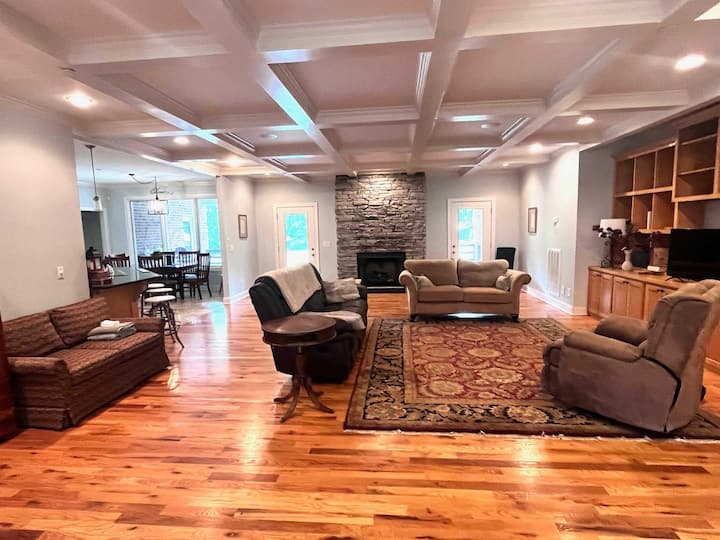 Gateway Private Bedroom / Pool Opt - Fairview, TN