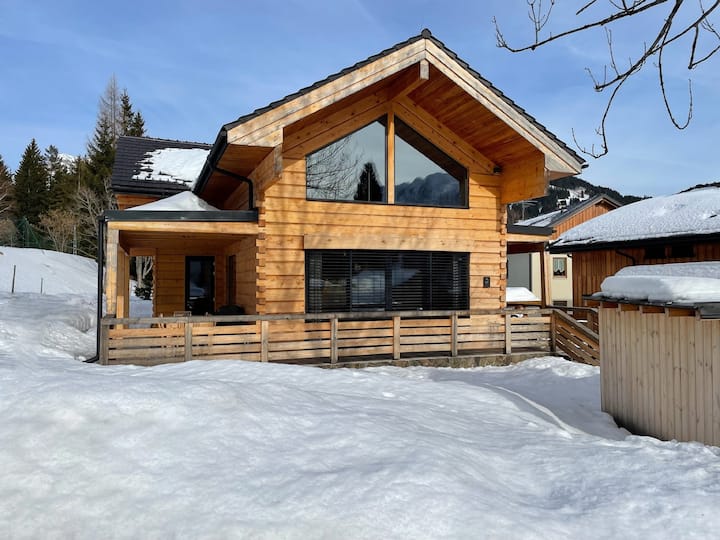 Chalet De Luxe Avec Sauna, Terrasse Et Jardin - Tauplitzalm