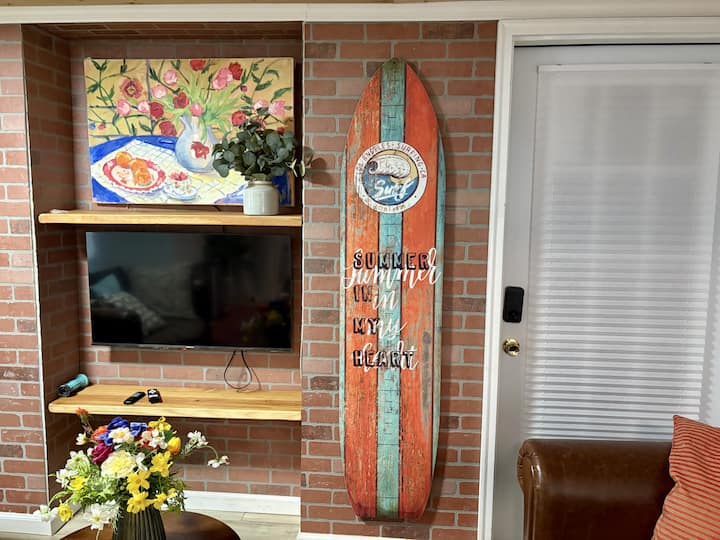 J Suite On John Smith - Farmington, CT