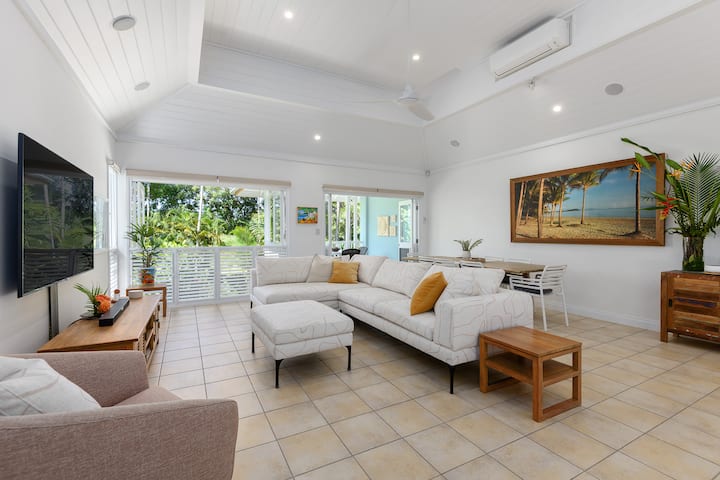 Villa 5 On Murphy - Spacious Living, Walk To Town - Port Douglas