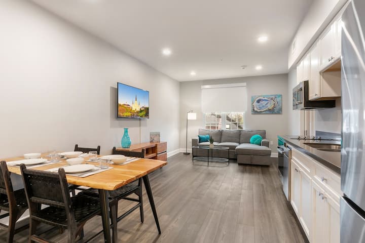 Cozy 2br Hideaway In Historic New Orleans - New Orleans, LA