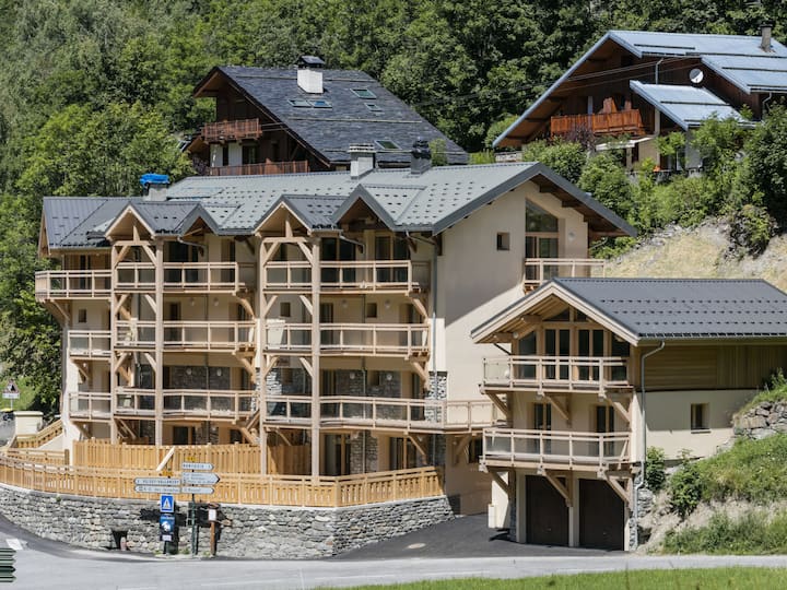 Chalets Les Amis By Interhome - Les Coches