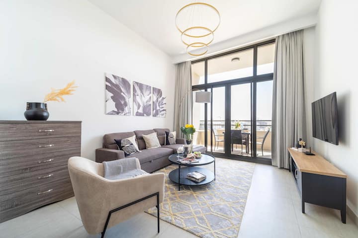 Cozy 1br Apt Near Damac Hills - Sleeps 3! - Dubái
