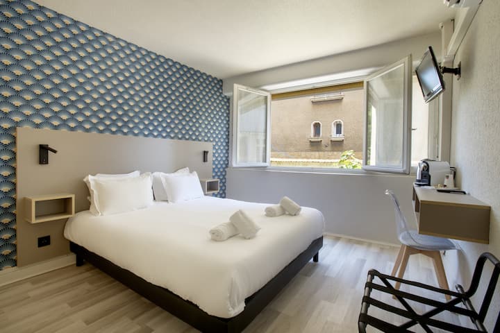 Gabhouse Lyon Bron - Eurexpo City Living Stay - Lyon
