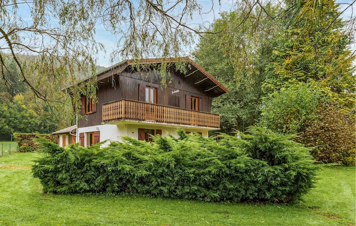 Amazing Home In Saulxures-sur-moselott - Vosges