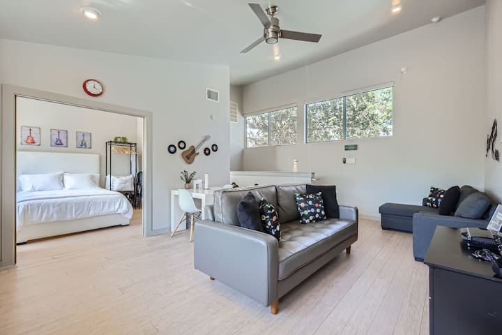 1br Guest House, Kitchen, 3-min To Downtown Austin - Austin, TX