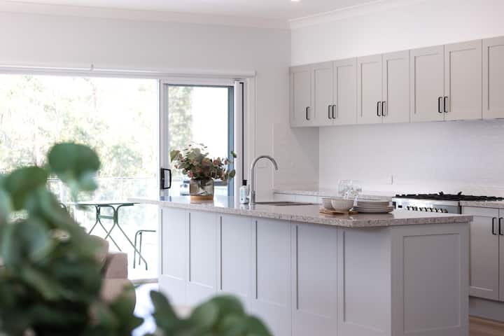 The White Pearl - Coastal Luxury - Mollymook