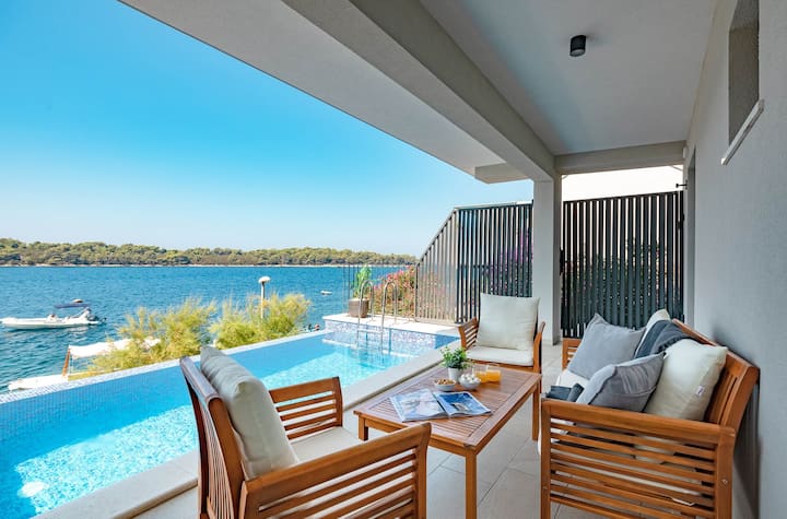 Beachfront Holiday Villa Marija - Karbuni - Vela Luka