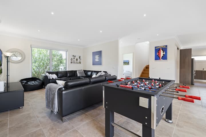 Seaside 3-bed Home, Direct Beach Access - Dromana