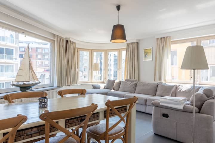 Spacious Apartment Up To 6 People - Ostend