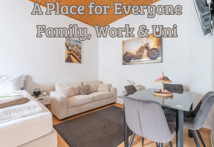 Cozy Balcony Apartment – Near Uni & Station - Leoben