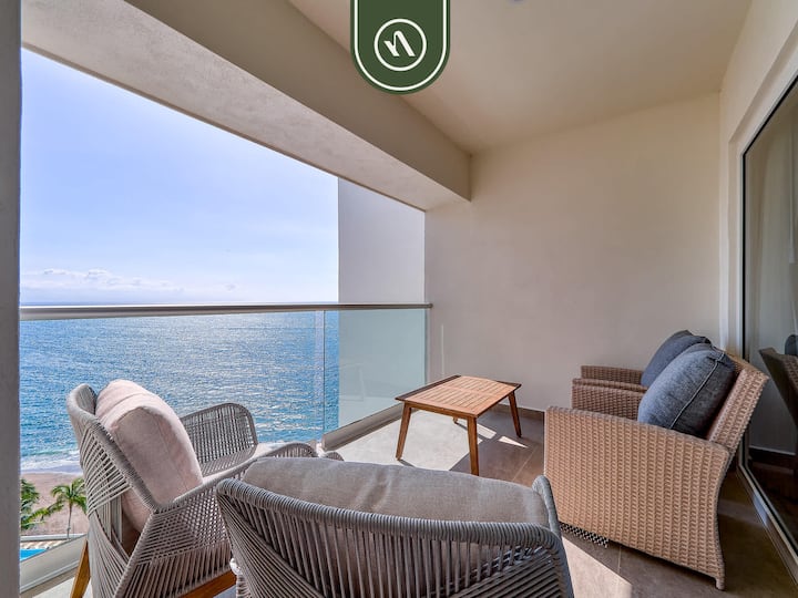 New Oceanview Condo With Beach - Pools - Gym - Puerto Vallarta
